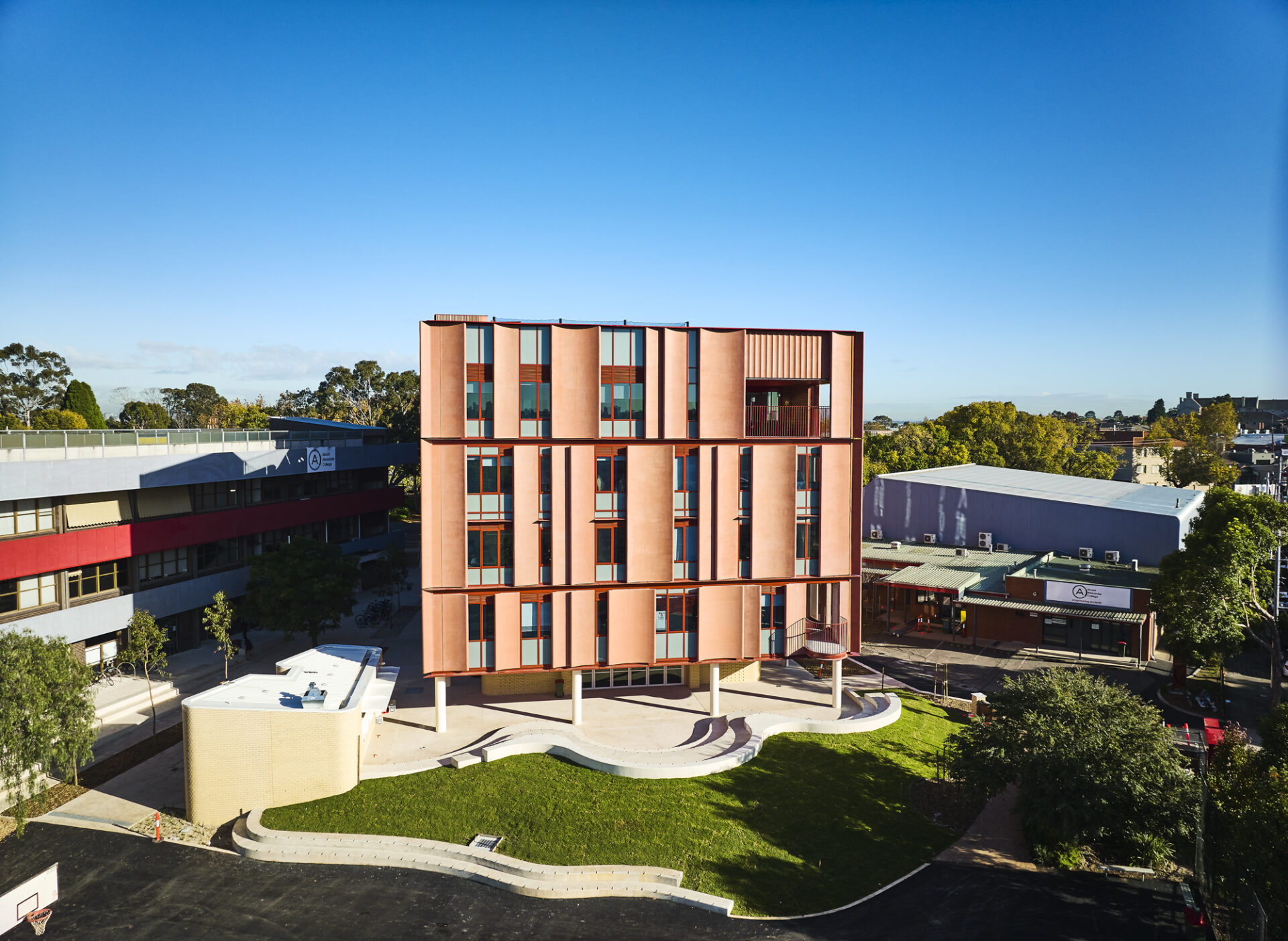 Built Environs delivers Mount Alexander College's new learning hub - BE